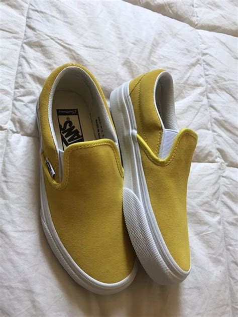 แฟชั่นรองเท้าผ้าใบสีเหลืองฮิปๆ สำหรับคนไม่ชอบใส่สีพื้น Ladyissue เว็บรีวิวเครื่องสำอาง ชุมชน