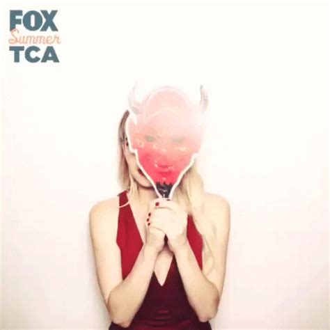 Jamie Lee Curtis Gif Find Share On Giphy