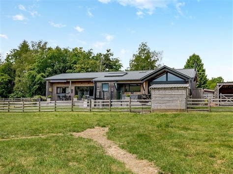 Wenlock Retreats Hotel In Shropshire Great Deals And Price Match Guarantee