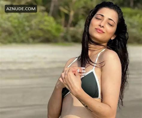 Afreen Alvi Nude Aznude