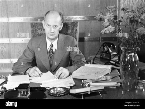 Oslo 19450620 Mayor Einar Gerhardsen Ap In His Office In Oslo City