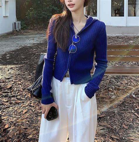 더블제이 24fw 신상 집업 니트 화이트 팬츠 코디 딥 블루 오션 투웨이 집업 세미 크롭 세로 골지 후드 Nt 핀턱 하이웨스트 포켓 10부 와이드 Pt 여친룩 데이트룩