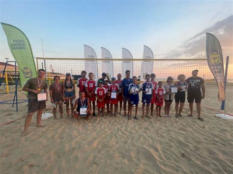 В Скадовске прошел первый турнир по пляжному волейболу среди юношей и девушек 2006 г р и