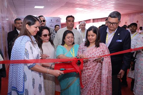 Gitb Exhibition Opens With Power Packed B2b Meetings Travel Heights