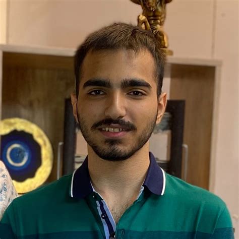 مرکز آموزش زیست شناسی دکتر خادم نژاد