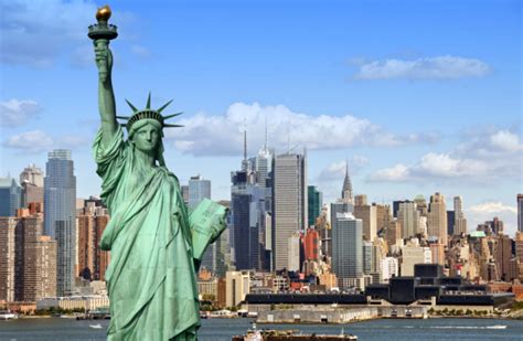 8 Reasons Why People Move To New York