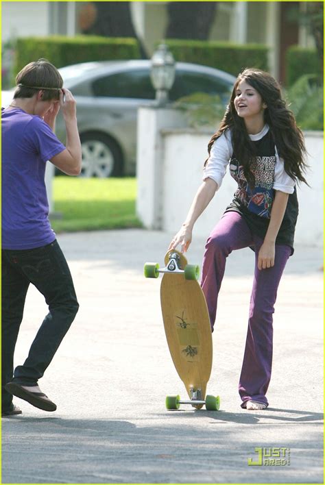 Selena Gomez Is A Sick Skateboarder Photo 1275931 Photos Just