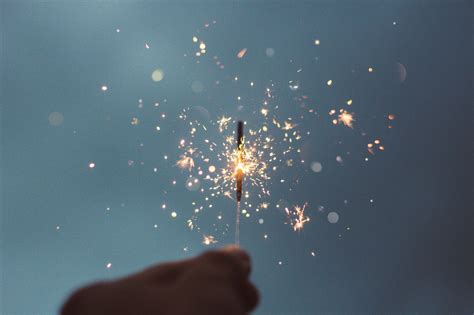 利用 Confettiswiftui 簡單打造屬於自己的彩色紙屑動畫