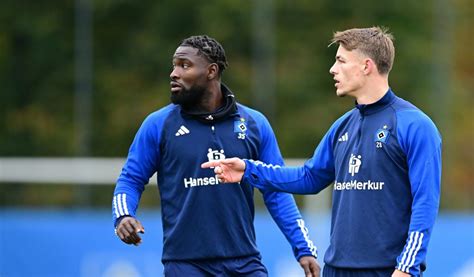 Deutliches Zeichen Im Hsv Training Wer Darf In Der Derby Abwehr Ran