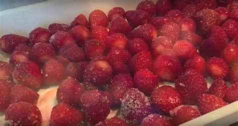 მარწყვის ხმელი ყუნწები უფრო მეტად ფასობს ვიდრე თავად კენკრა თქვენი შანსი არ გაუშვათ