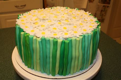Daisy Cake Simmiecakes