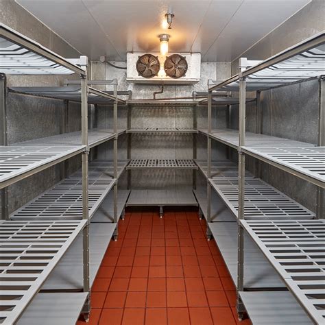 Six Questions To Ask When Selecting Shelving For Your Restaurant Walk