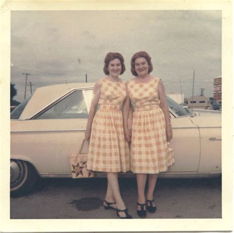 Amazing Vintage Snapshots Show The Life Of A Twins From The Late 1930s