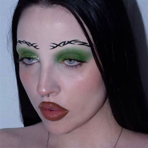 Pin By Hailey ♥ꈍᴗꈍε` On Makeup Inspo Unconventional Makeup Edgy