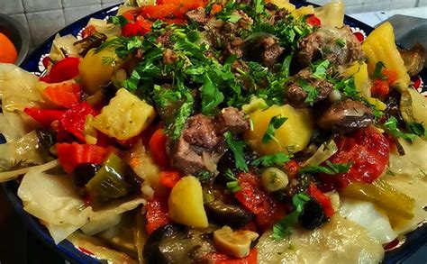 Жаркое в казане в собственном соку рецепт из Таджикистана Просто сложили все слоями и