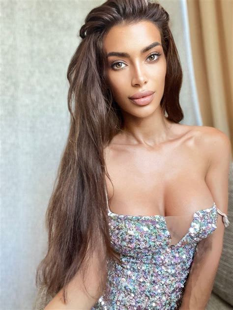 29 Y O Gratsiela From Sofia Bulgaria Brown Eyes Brown Hair Id