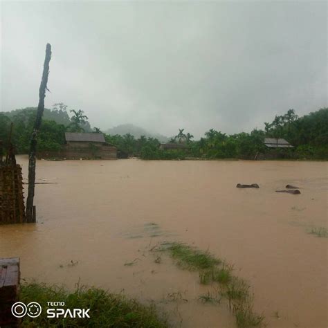 ဘုတ်ပြင်းမြို့၌ မိုးသက်လေပြင်းကျရောက်၍ တောင်ကျရေးစီးဆင်းမှုကြောင့် လူနေအိမ်တစ်လုံးပျက်စီးကာ