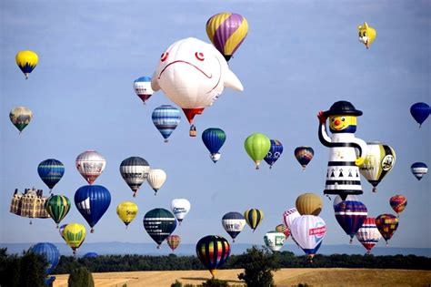 프랑스 로렌 국제열기구축제 열기구 433개 장관 이뤄 8