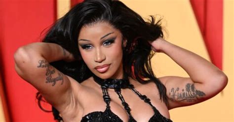 Cardi B Slammed As She Begs Her Fans To Use Their Netflix Accounts Celebrity News