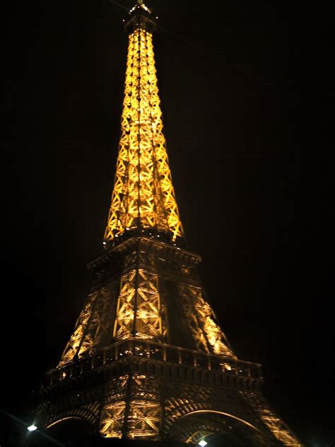 무료 이미지 빛 밤 파리 프랑스 지붕 창문 경계표 어둠 조명 크리스마스 트리 크리스마스 장식 크리에이티브 커먼즈 드 에펠 첨탑 호 베르사유