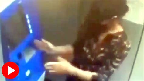 Viral Viral Video Shows Babe Girl Dances To Her Heart Out Inside An ATM Dgtlv Anandabazar