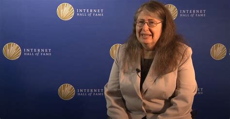 Radia Perlman A Cientista Que Fez A Internet Funcionar