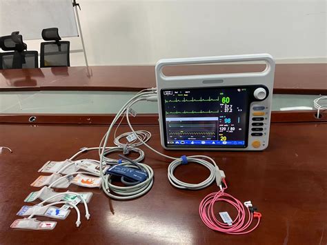 Neonate Patient Monitor Multi Language Neonate Patient Monitor With Touch Screen 6 Standard