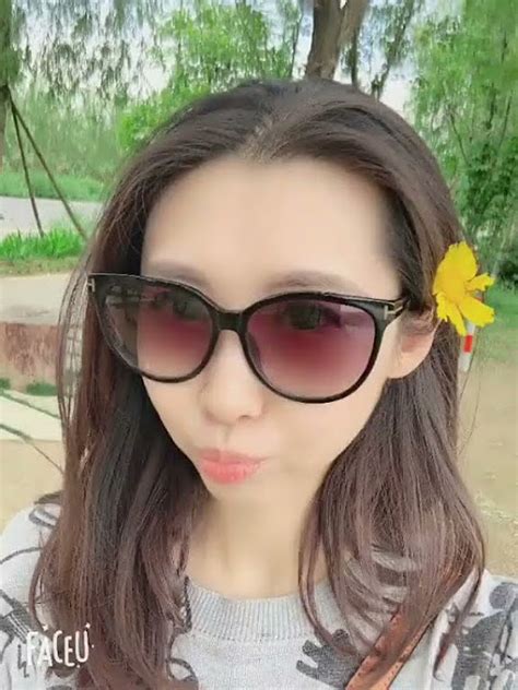 一个女生，12张照片都找到去年去了，她经历了什么！是岁月的摧残还是懒 Youtube