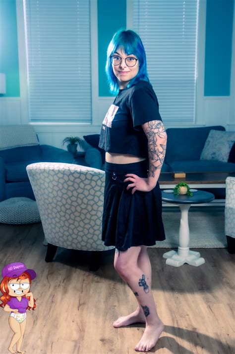 Photos Diaper Under Skirt Hd Diapers