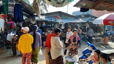 မြဝတီမြို့၌ ဈေးများနှင့် လမ်းများတွင် ပုံမှန်အတိုင်း ရောင်းဝယ်သွားလာ စည်ကားလျက်ရှိ Information