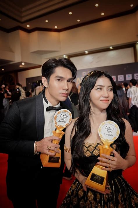តារាខ្មែរឥលូវមិនណយទេ វ៉ៃហាំង និងយូប៊ីន បានពាន Asia Top Awards 2023 Khmerload Cambodia Latest