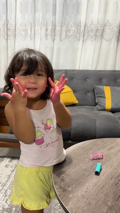 بيبي هند تعمل ميك اب Youtube