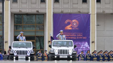 Цэргийн ёслол хүндэтгэлийн ёслолын жагсаалд 1600 орчим алба хаагч тусгай албаны техник