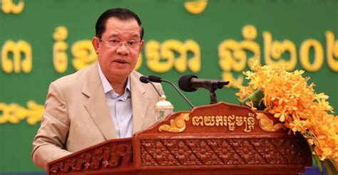 សម្តេច តេ ជោ ហ៊ុន សែន អញ្ជើញ ប្រគល់ សញ្ញាបត្រ ជូន និស្សិត សាកលវិទ្យាល័យ អាស៊ី អឺរ៉ុប ជាង ៣០០០