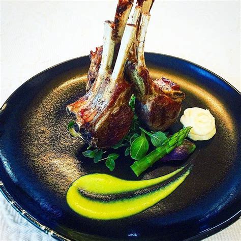 Delicious Lamb Chops With Asparagus And Mint Puree