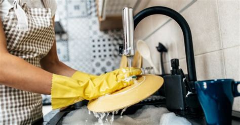 Día Del Trabajador Por Qué Ser Ama De Casa Es Una Labor Que No Se Reconoce Como Un Trabajo