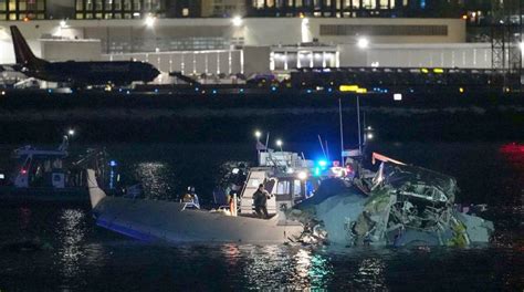 미국 비행기 헬기 충돌사고