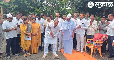 Nandurbar News आदिवासी सर्वसाधारण क्षेत्राचा समतोल विकास साधणार डॉ विजयकुमार गावित Dr