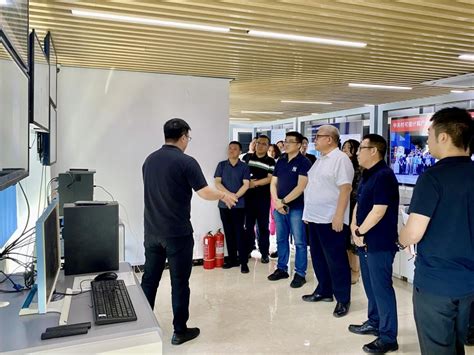 “网信周末论坛”代表一行来访中关村可信计算产业联盟 中关村可信计算产业联盟