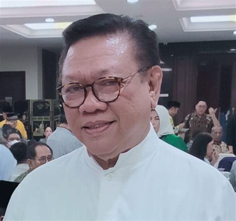 Agung Laksono Totalitas Pengabdian Untuk Bangsa Dan Negara Majalah Ceo