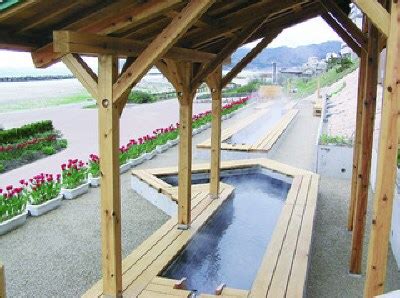 足湯日本海 新潟県 村上市 温泉 Komachi Web