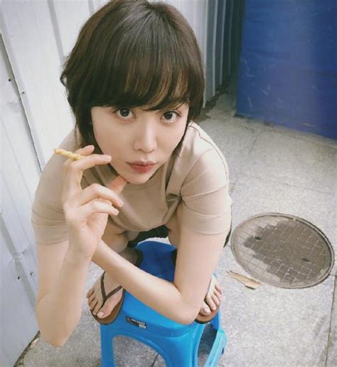 姜妍是小編見過留短髮最漂亮的女孩子之一，你們覺得怎麼樣？ 每日頭條