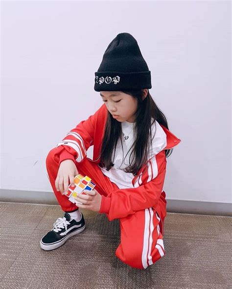나하은 Na Haeunさんはinstagramを利用しています「최애템 하늬가생일선물로고른큐브 요즘푹빠져있어요ㅎㅎ 잘하진못하지만돌리기만해도 힐링이된데요ㅎㅎ 잘하고싶은데안