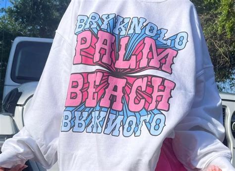 What Is The Name Of This Type Of “exploding” Font Style R Typography