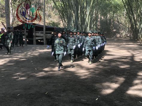 ကရင်နီအမျိုးသားများကာကွယ်ရေးတပ် Kndf စစ်သင်တန်းဆင်းပွဲ ဓာတ်ပုံ