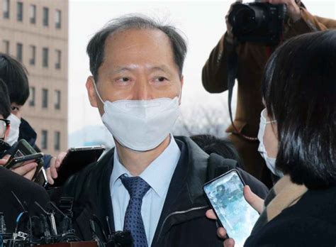 尹 징계위원 4명 기피 신청 “공정성에 문제” 국민일보