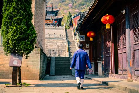 武当山道士图片 武当山风景区图片 伤感说说吧