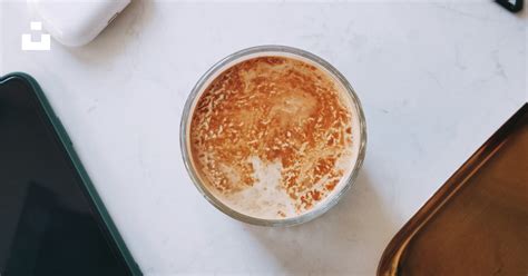 둥근 명확한 플라스틱 콘테이너에 있는 백색 분말 사진 Unsplash의 무료 广东省 중국 이미지