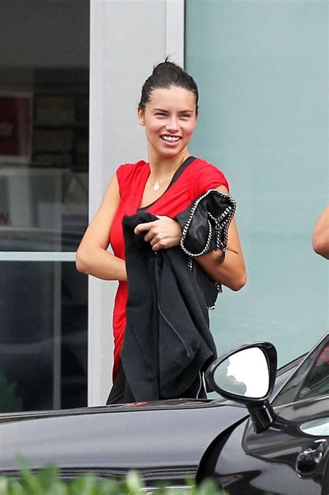 Adriana Lima Heading To The Gym In Miami Beach Pic