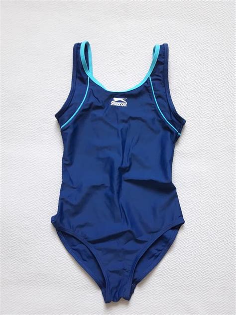 Фірмовий спортивний купальник для басейну та пляжу на 9 10 років на зріст 134 140 см Slazenger
